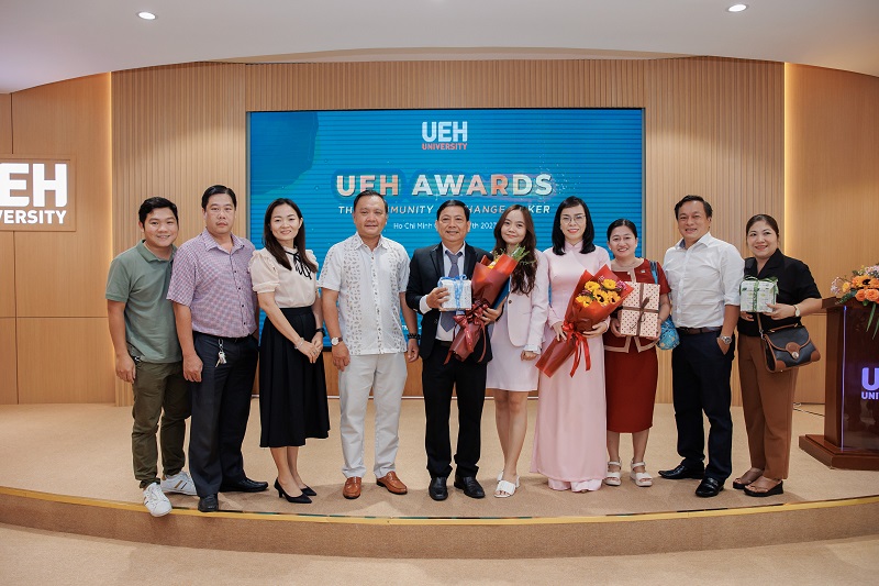 Lễ vinh danh các cá nhân, tập thể UEH đạt danh hiệu, giải thưởng của ...