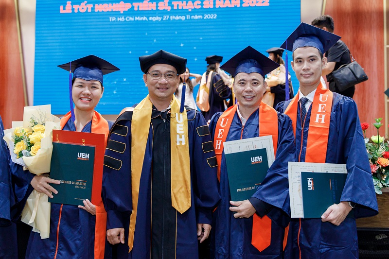 Lễ Tốt nghiệp Tiến sĩ, Thạc sĩ UEH năm 2022