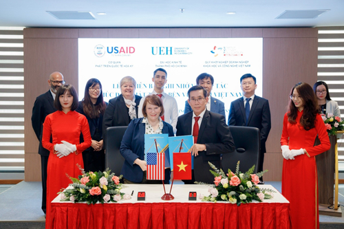Official Signing Ceremony of the Memorandum of Understanding for ...