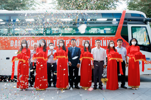 Official Launch of Shuttle Bus UEH Service