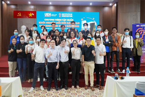 UEH deploys the UEH Student App and electronic student card on ...